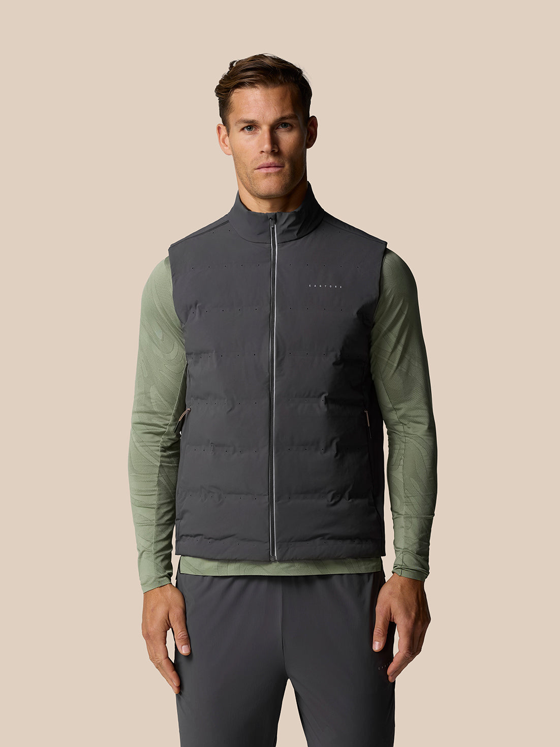 Zone Training LVS Insulated Gilet - Gunmetal/Black Reflective – Castore